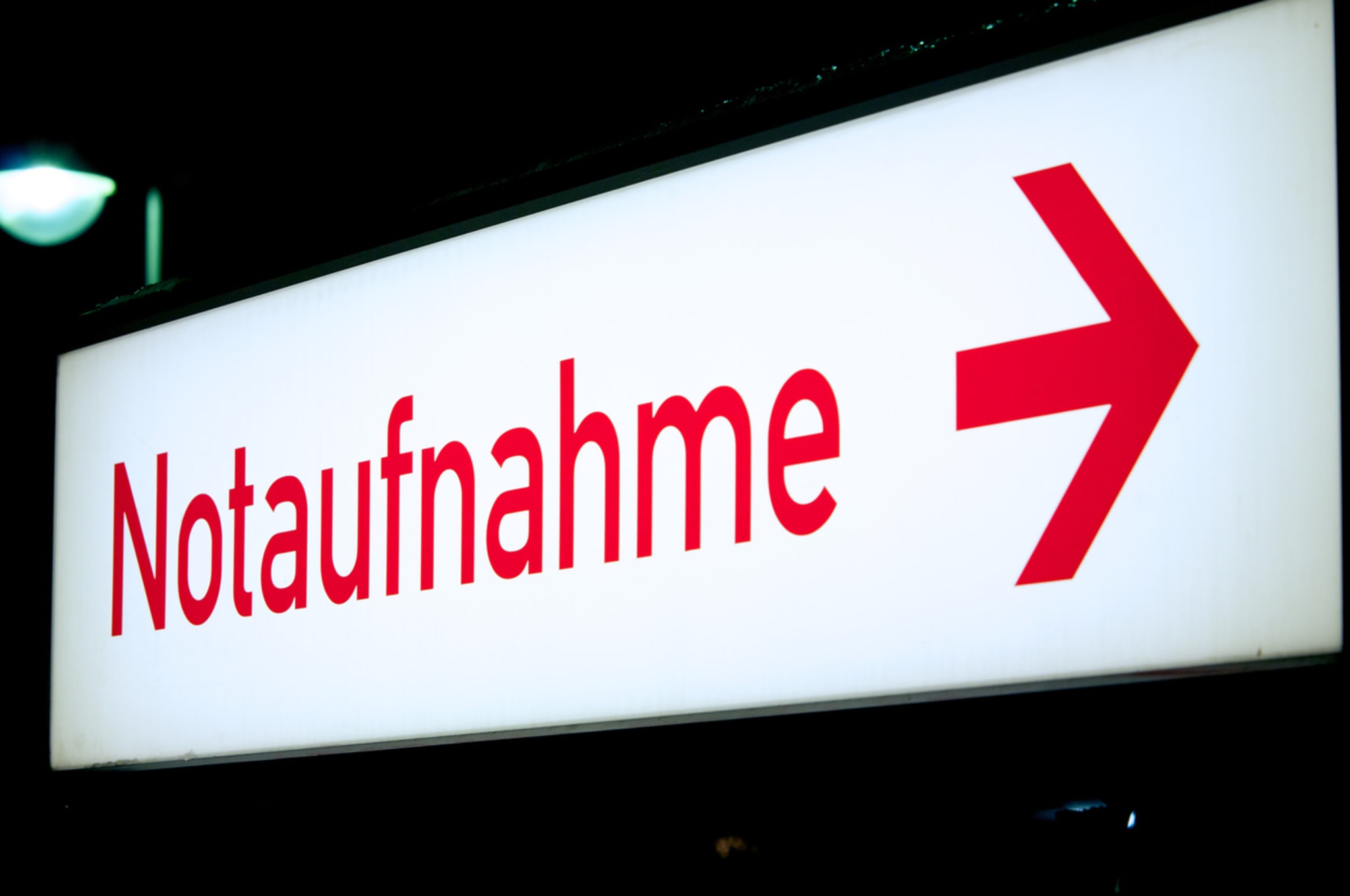 Trotz sichtbarem Teerstuhl: fälschliche Entwarnung durch negativen ...