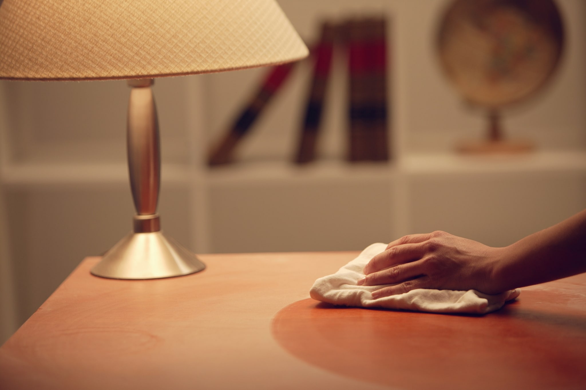 Hausstaub-Bakterien können Antibiotikaresistenzen fördern